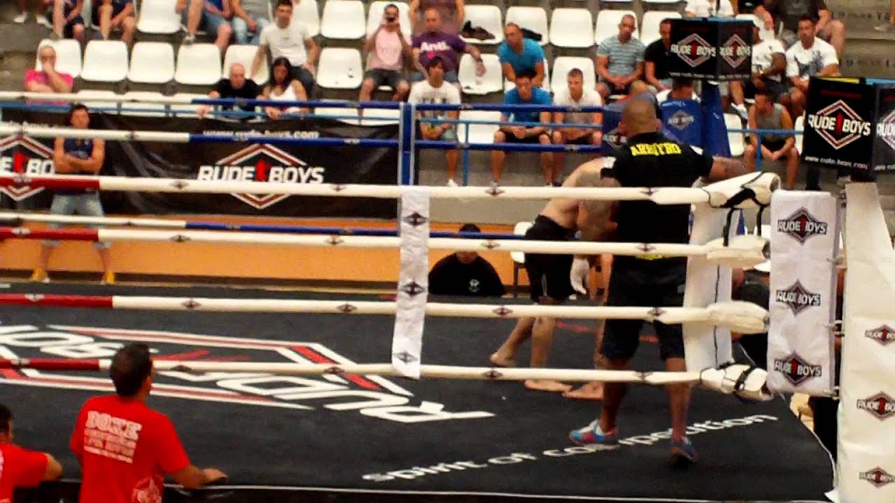 Alex kratz vs pedro sinchan - YouTube