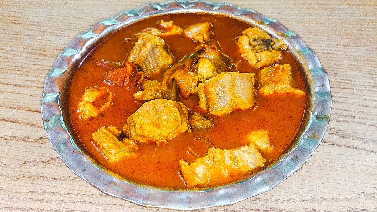 கறி சுவையில் தாழஞ்சுறா மீன் குழம்பு / Shark fish curry. - YouTube