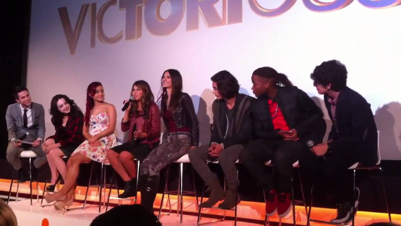 Victorious Cast 2011