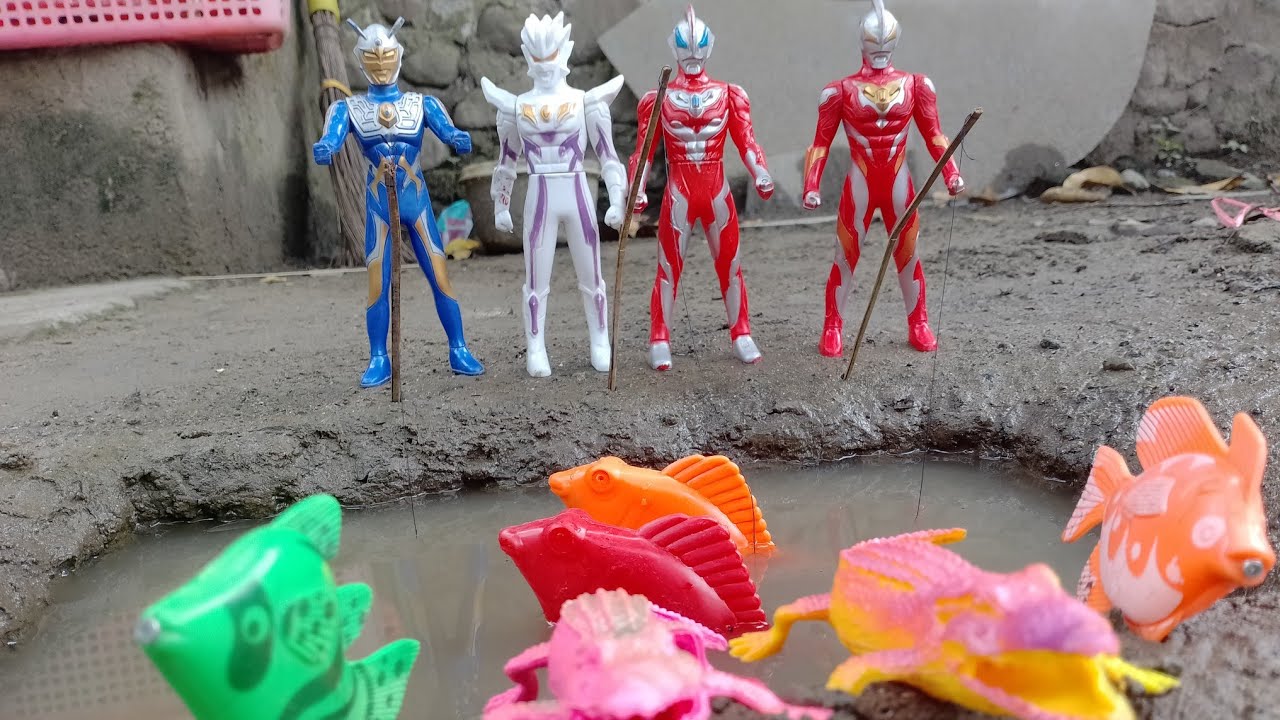 Ultraman Orb,Ultraman Zero,Ultraman Ginga,Memanjing Ikan Besar - YouTube