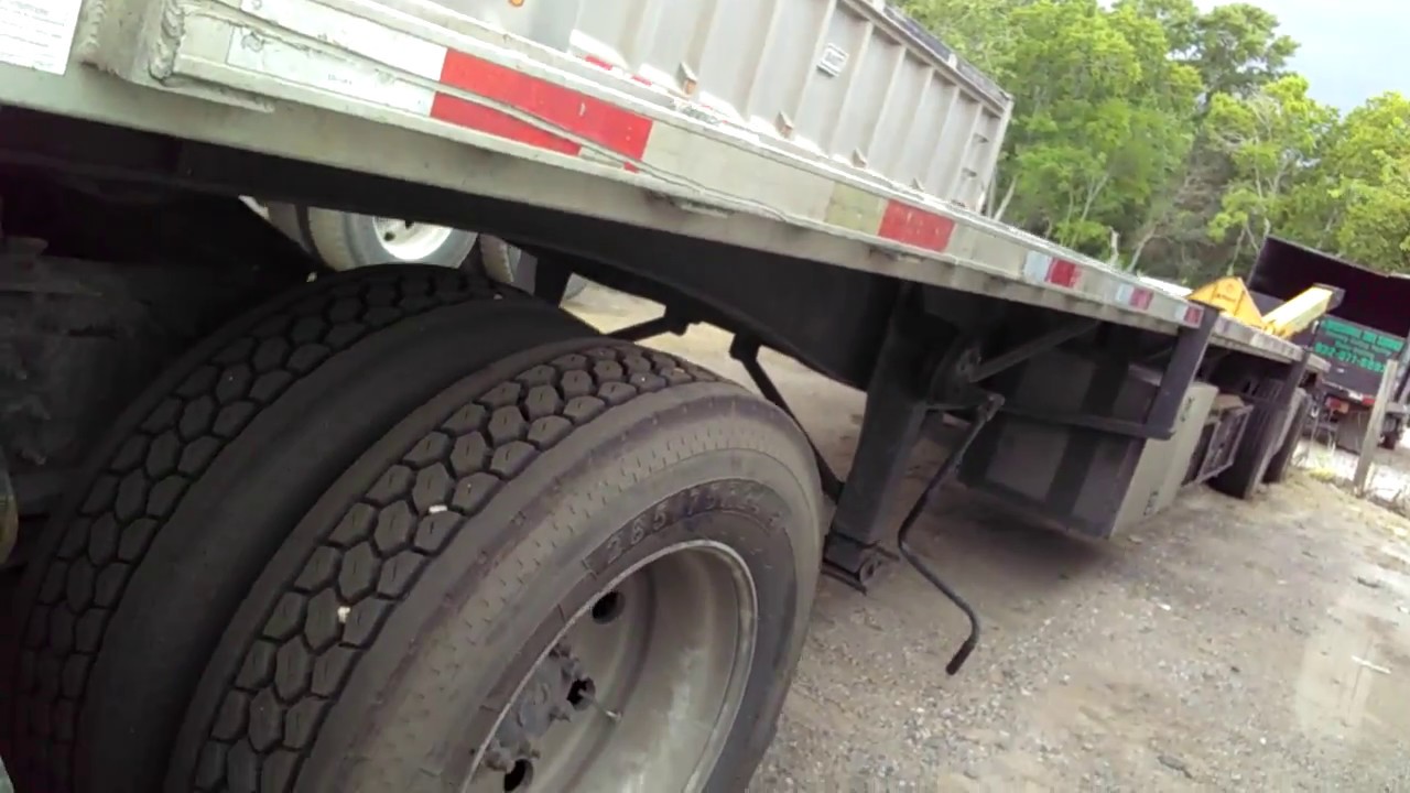 Como evitar que las patas del remolque se atoren AL desenganchar - YouTube