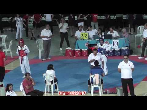 51kg SEMIFINAL - Beyzanur Malkoc vs Aysenur Celik (2017 Turkish Cadet TKD Championships)