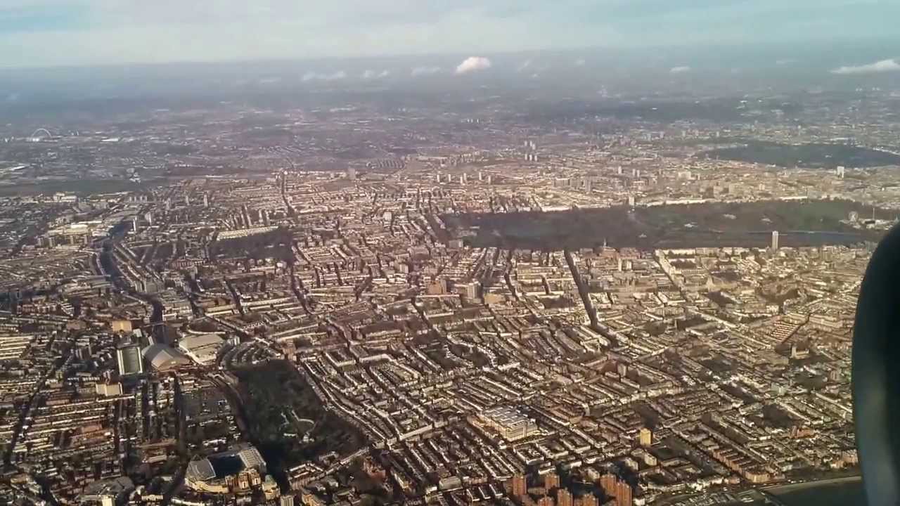 Qatar Airways QR003 landing at London Heathrow Airport (27L), 09/12/13 ...