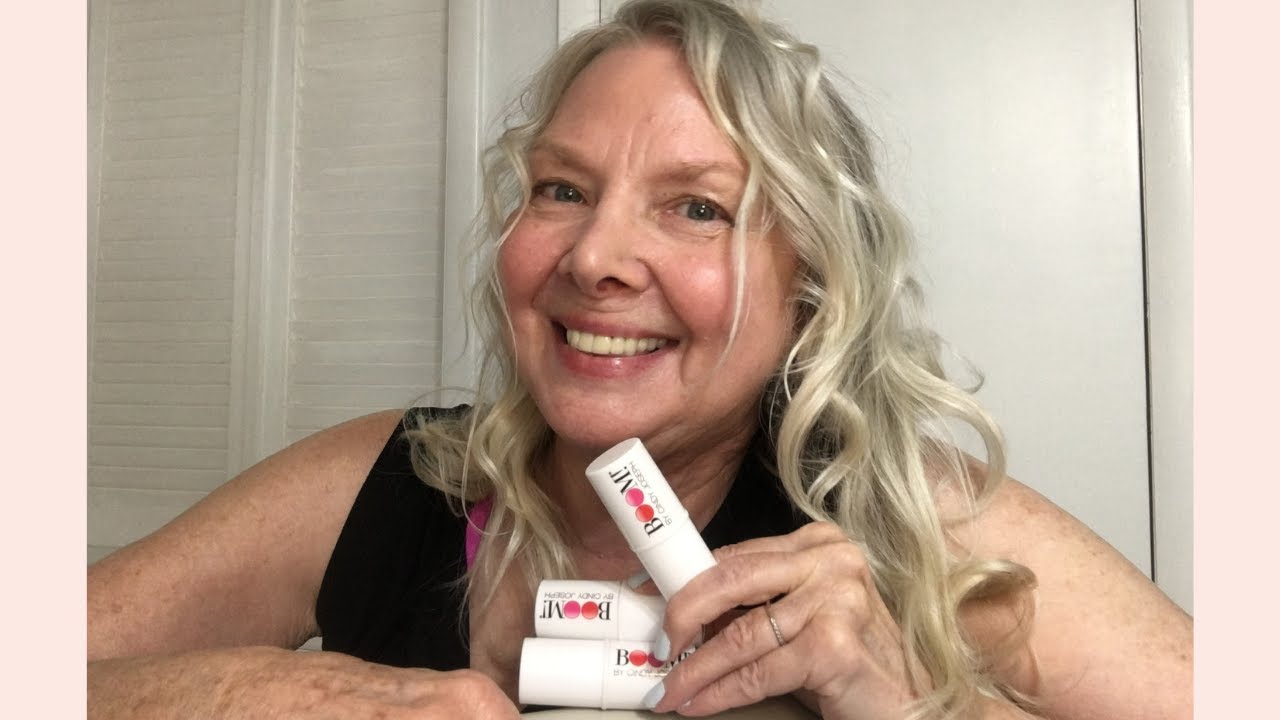 How to Get Sandy Berg’s Sun-kissed Look - YouTube