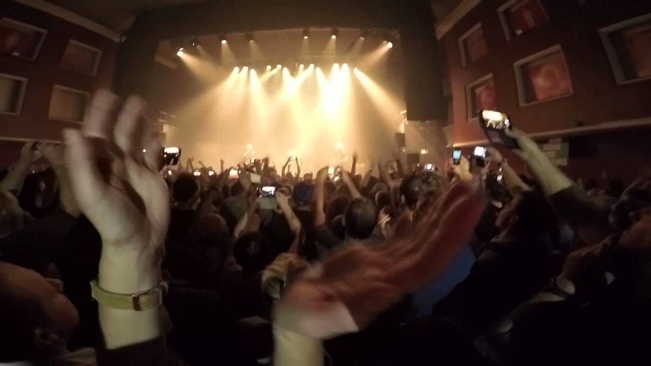 LES INSUS ? - SPLENDID LILLE - CRACHE TON VENIN - INTRO CONCERT - YouTube