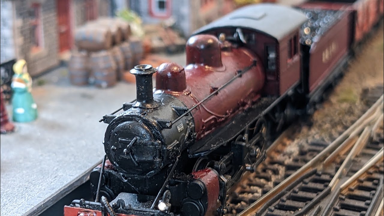 Midland Railway Baldwin N gauge loco - YouTube