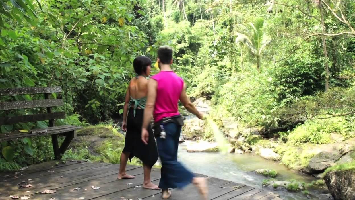 Partner Poi: Transitions from 4-Beat Weaves to 3-beat Weaves Tutorial - YouTube