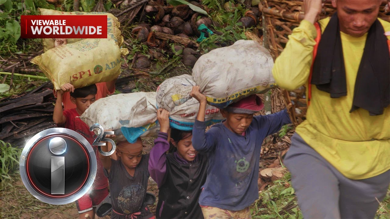 12 taong gulang, araw-araw nagbubuhat ng kopra para makabili ng bagong ...