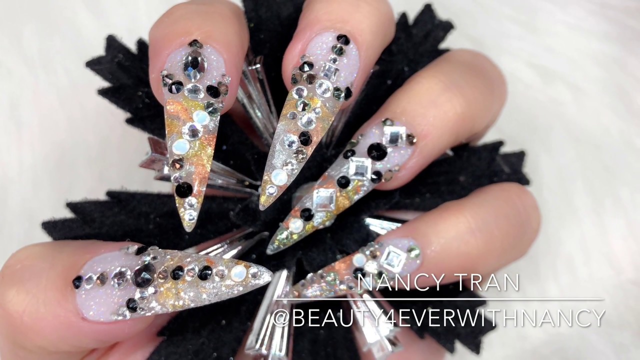 How to do easy sculpting nails with dipping powder. - YouTube