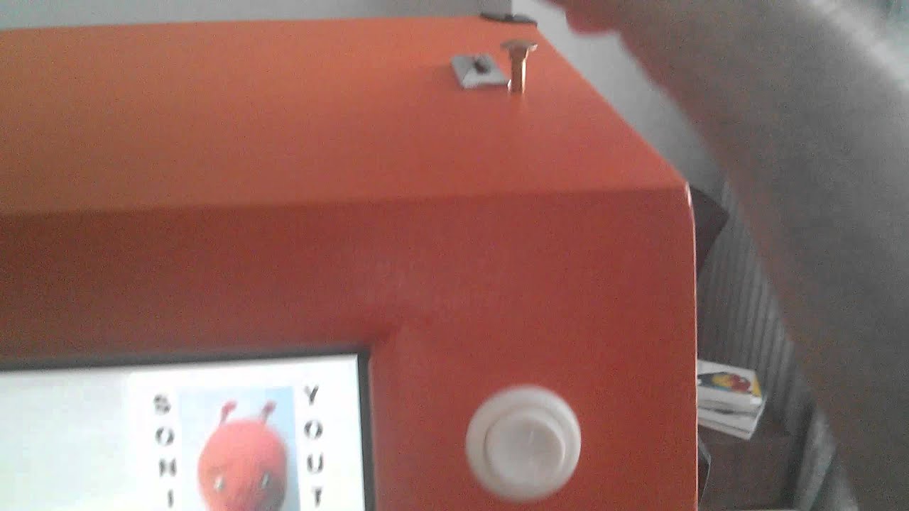 DIY Jukebox with Raspberry Pi 2 + Subsonic - YouTube