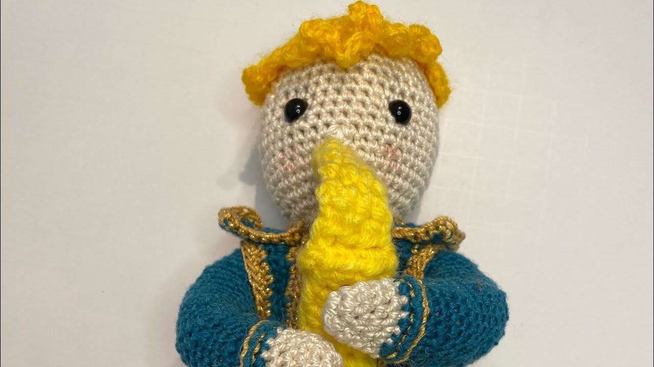 Band Buddy Crochet Tutorial Saxophone - YouTube