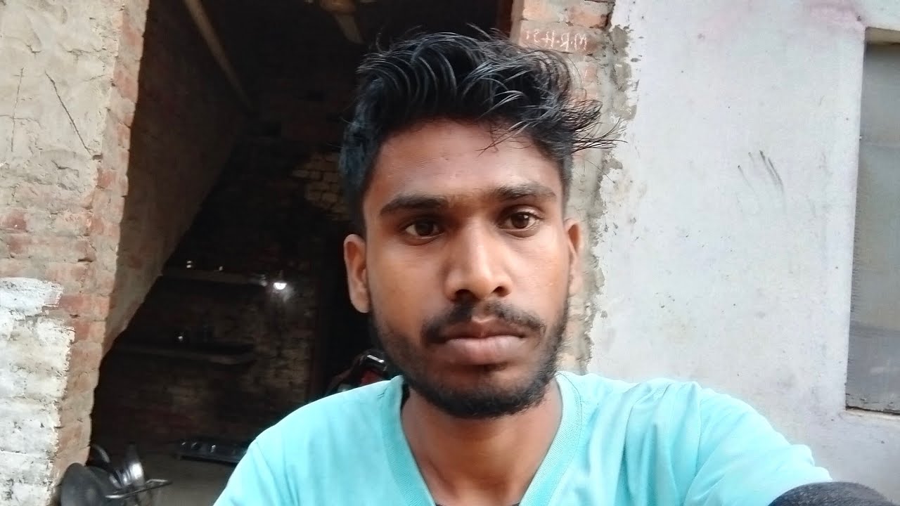 Hello Bhai a jayo live hoo - YouTube