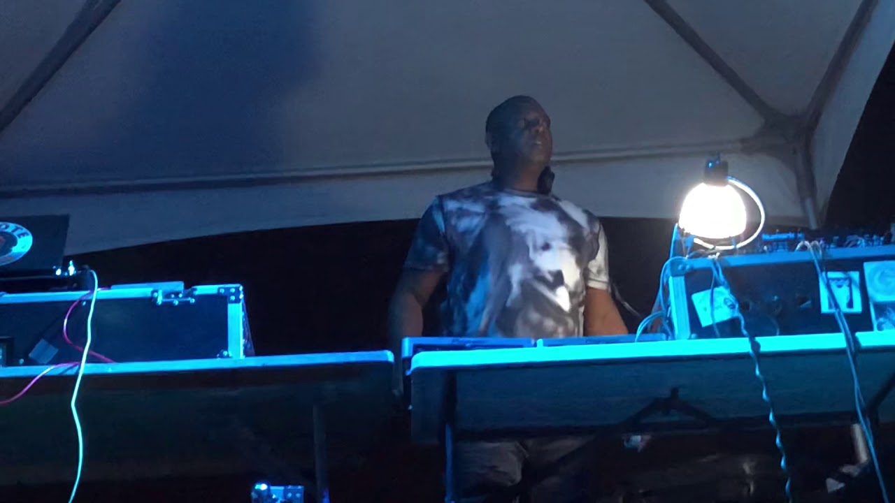 Ticka Muzik alongside Pieces - YouTube