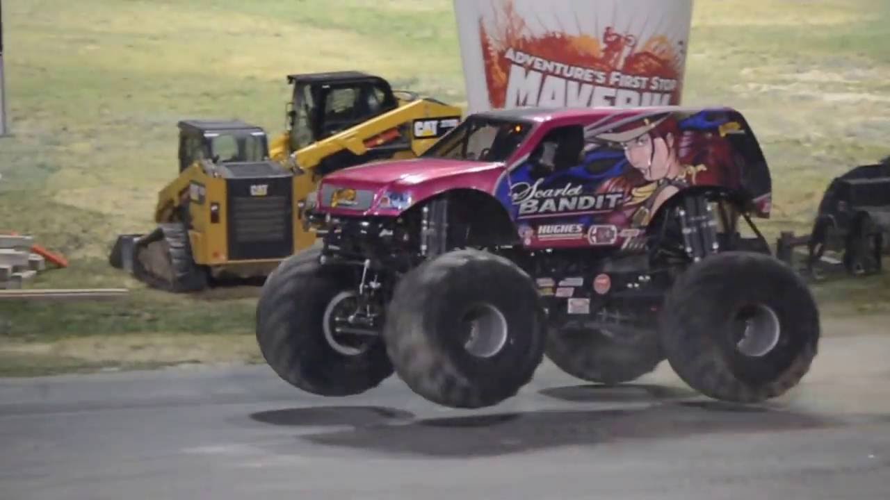 Dawn Creten Scarlet Bandit freestyle RMR 2016 - YouTube