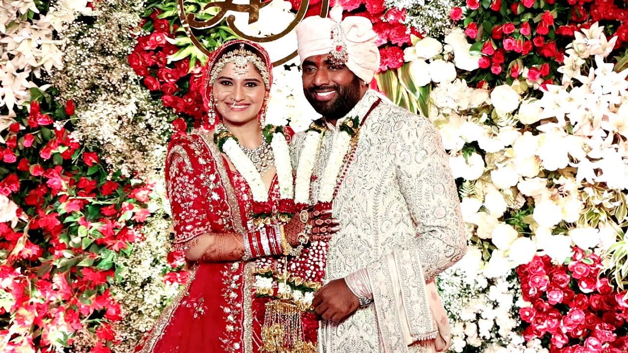 Arti Singh And Deepak Chauhan FIRST VIDEO As Husband And Wife After Marriage Ceremony - YouTube