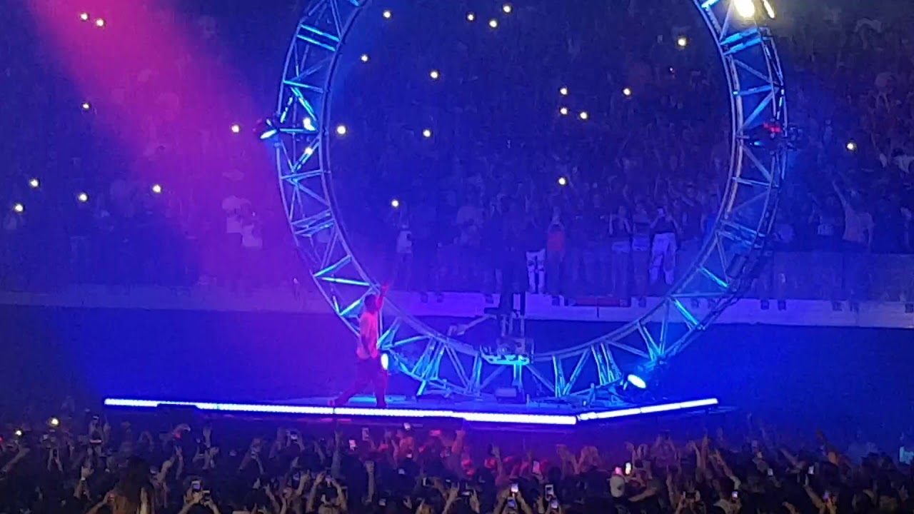 Travis scott intro stargazing ASTROWORLD MIAMI - YouTube