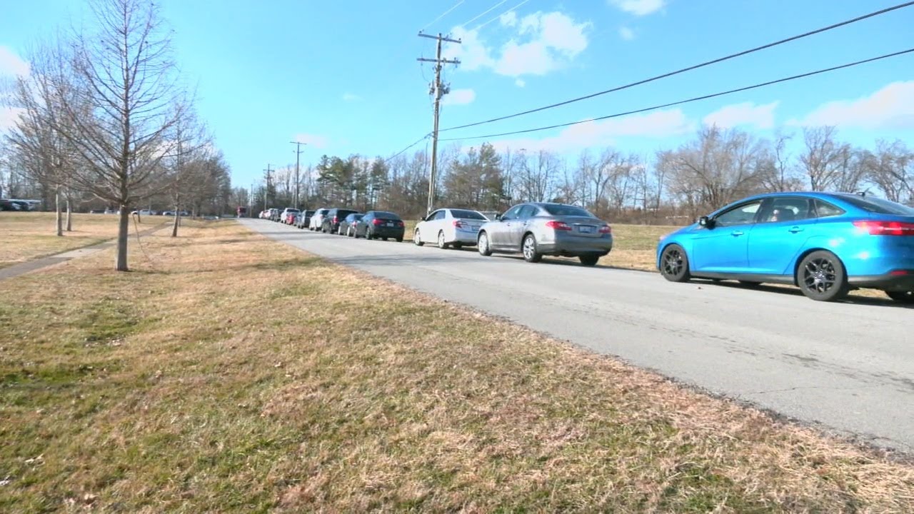 Long car-rider lines at JCPS schools causing traffic jams on Louisville ...