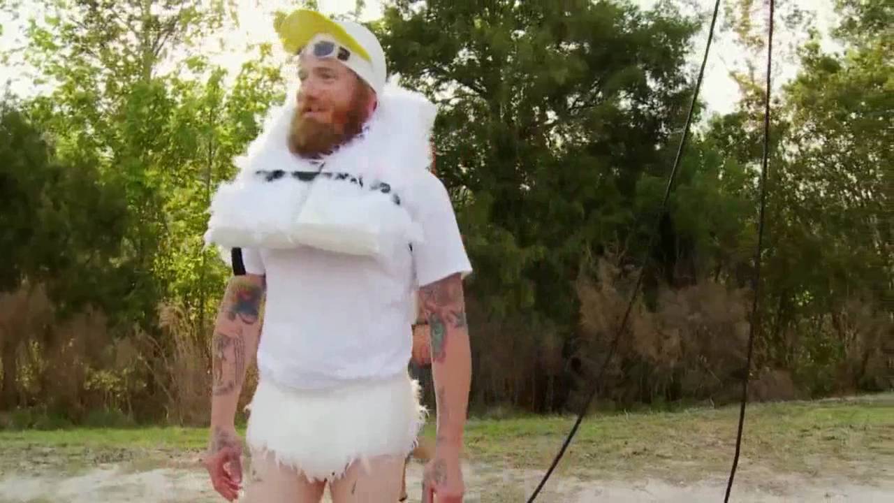 Jackass 3D Official Trailer HD - YouTube
