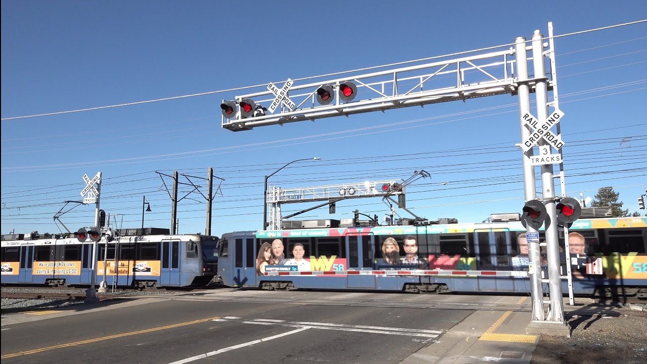 SACRT Gold Line Trains - Mills Park Drive Railroad Crossing, Rancho ...