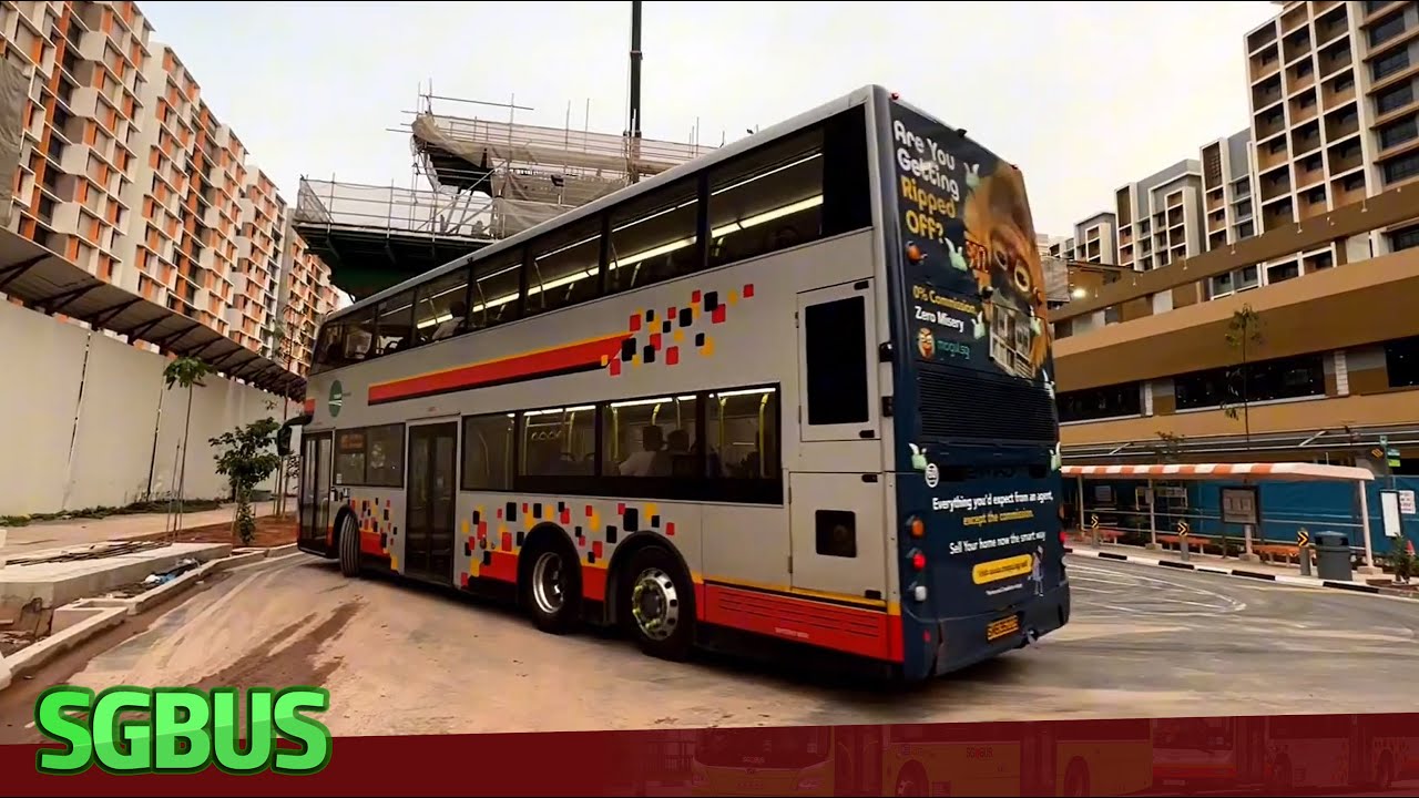 Buses turning in to Service 992 Looping Point (Singapore Buses) - YouTube