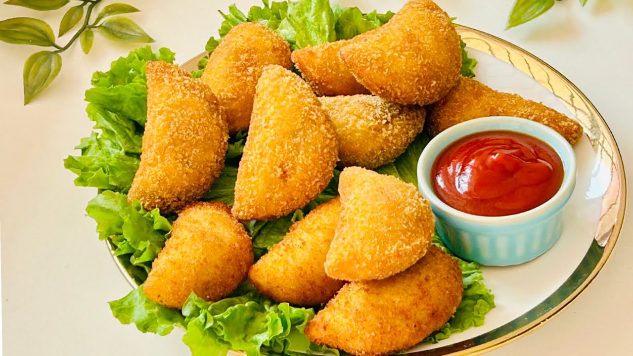 Ramadan Special Delicious Chicken Half Moon l Cheesy Crispy Chicken ...