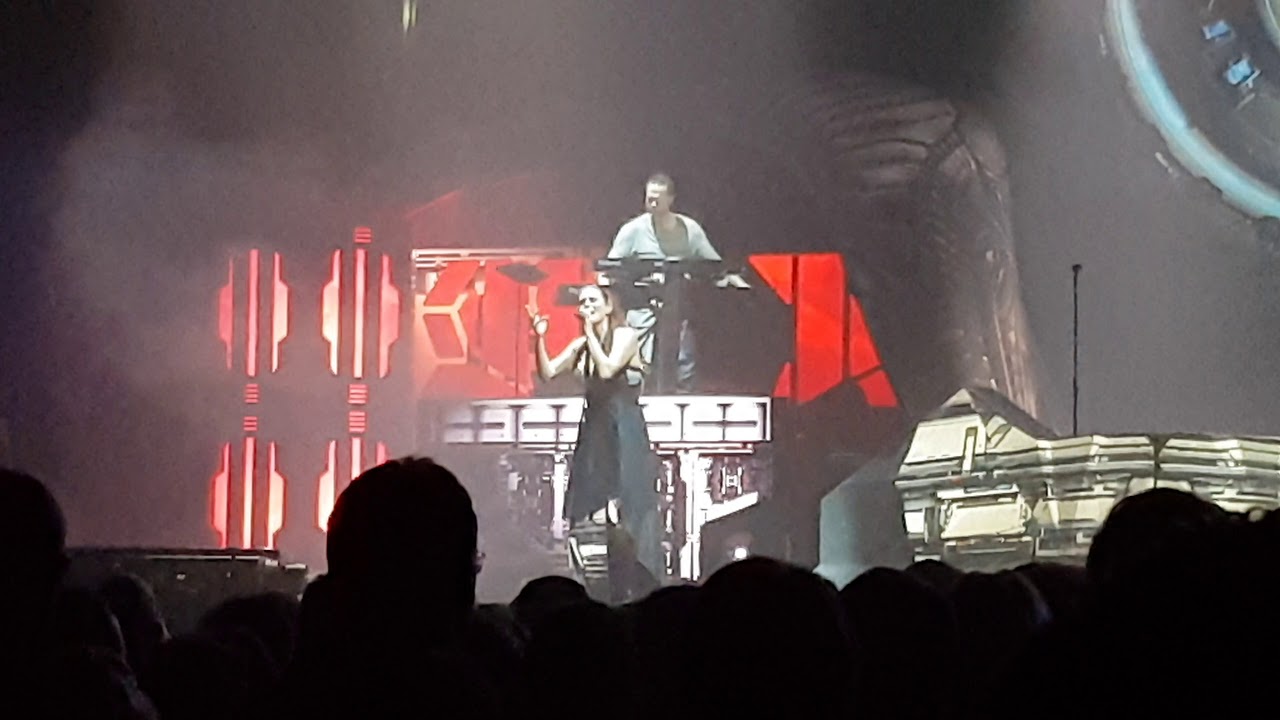 Within Temptation - Supernova (Live @ Martiniplaza Groningen 25.11.2018 ...