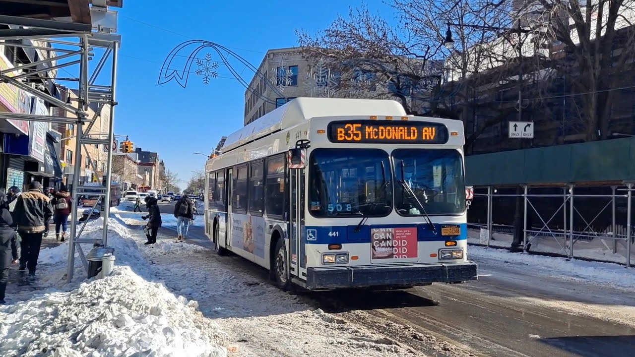 2011 New Flyer C40LF CNG #441 On The B35 @ Church Avenue & Flatbush ...