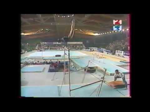 Emilie VOLLE barres - 1996 Championnats de France EF - YouTube