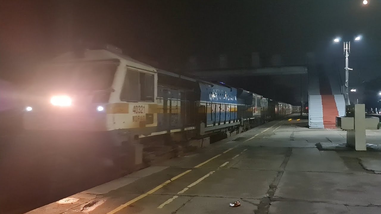 14012 Hoshiarpur - Delhi Express Arriving at Jalandhar Cantt with LDH ...
