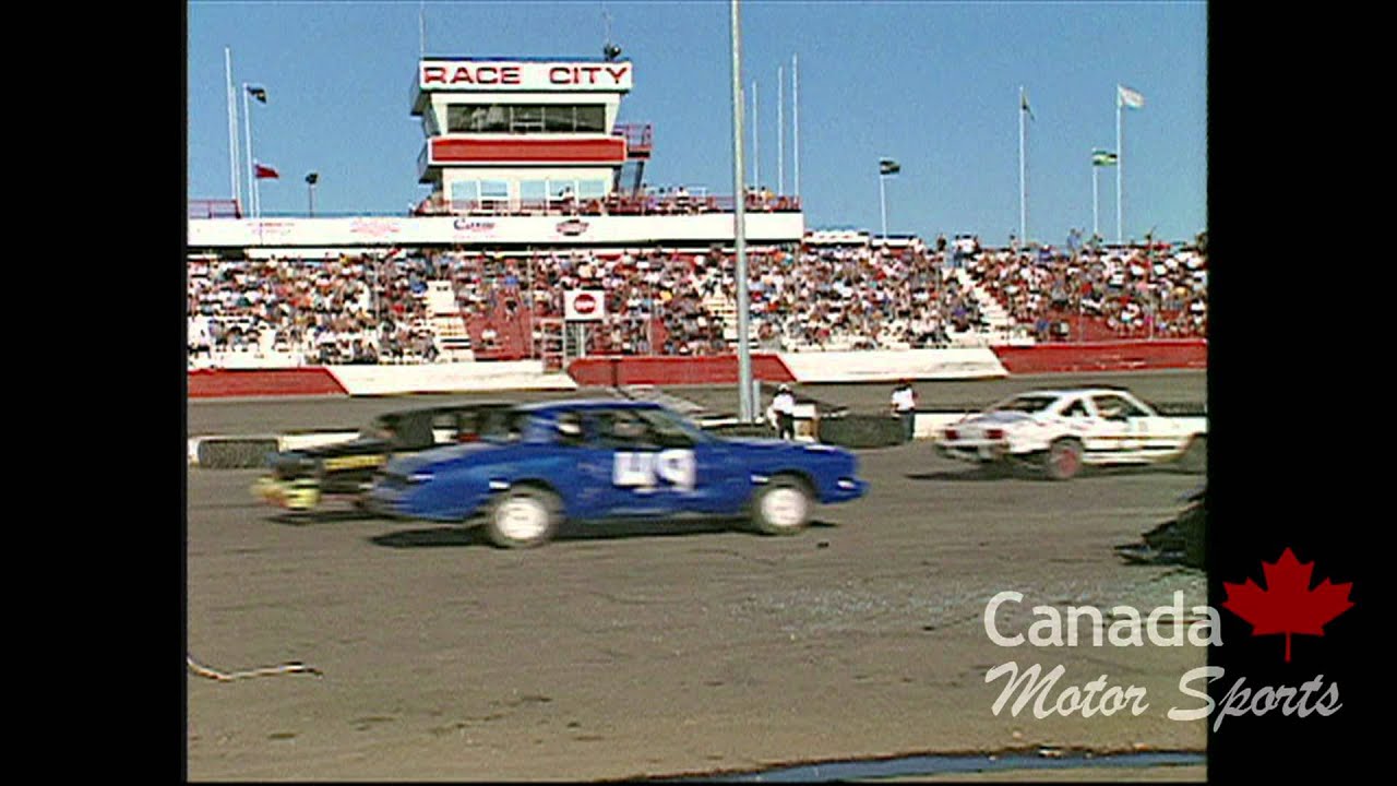 CMS 174 - Figure-8 race at Race City, Calgary, Aug 2000 - YouTube