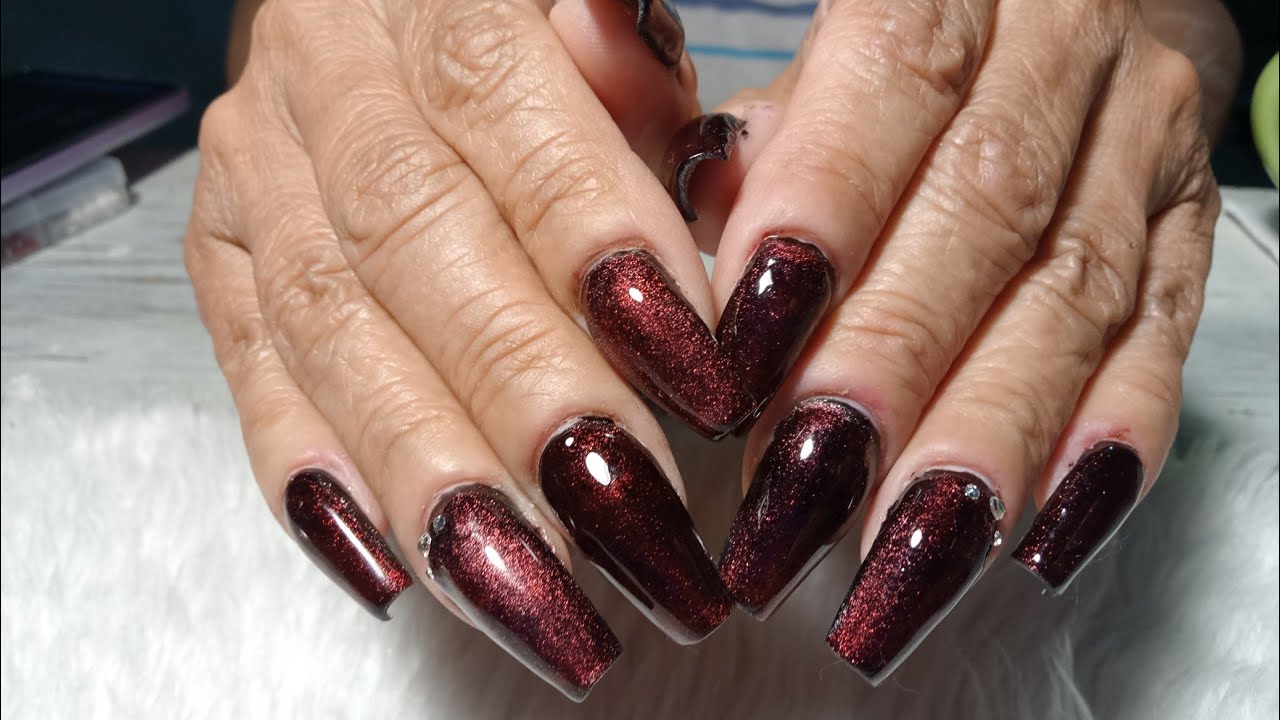 Valkiria Studio está en vivo - YouTube