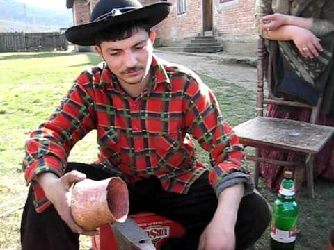 Caldararii - YouTube