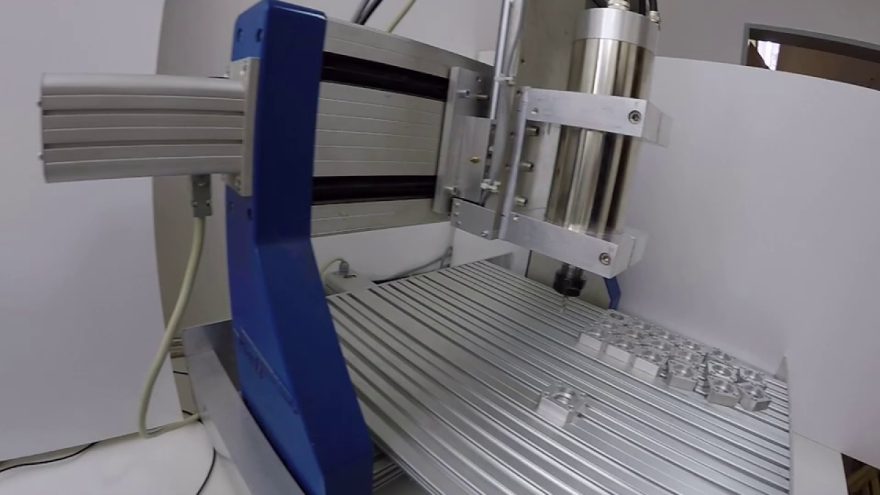 Isel CNC Fräsmaschine - YouTube