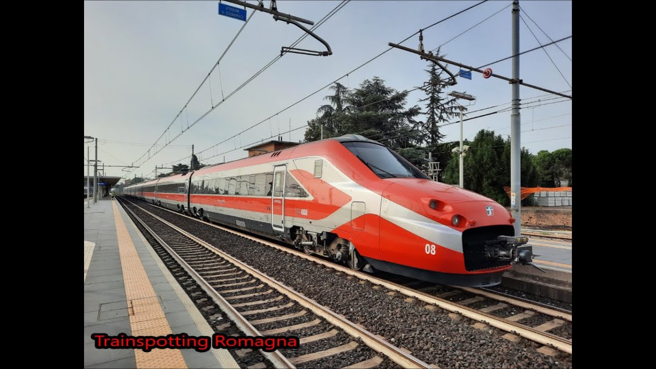 IL PRIMO ETR 700 CON LA NUOVA LIVREA FRECCIAROSSA 2022 IN PARTENZA DA ...