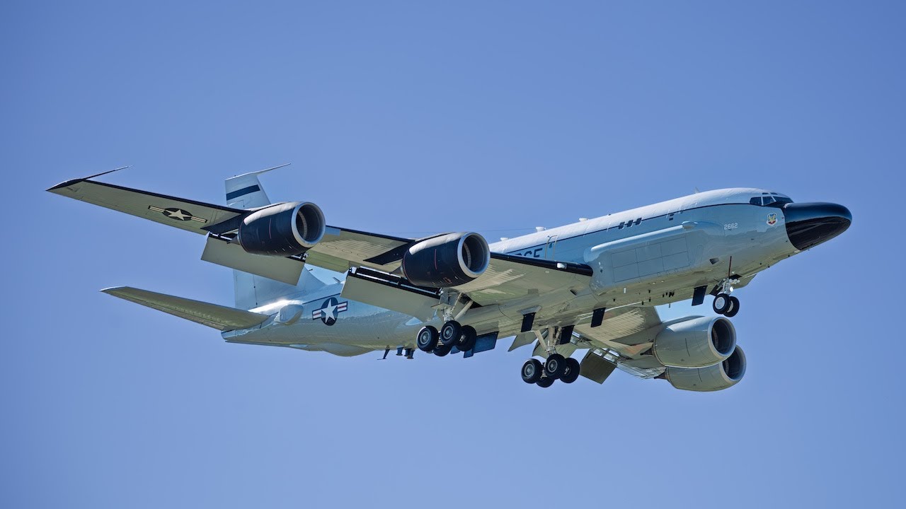 Very Rare RC-135S "Cobra Ball" Arrival | Pease ANGB (PSM) - YouTube