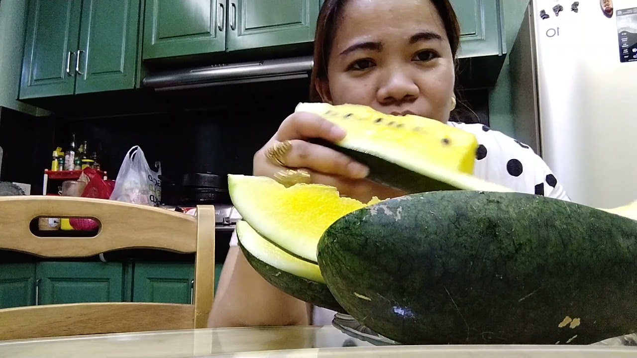 Pakwan mukbang with buto - YouTube