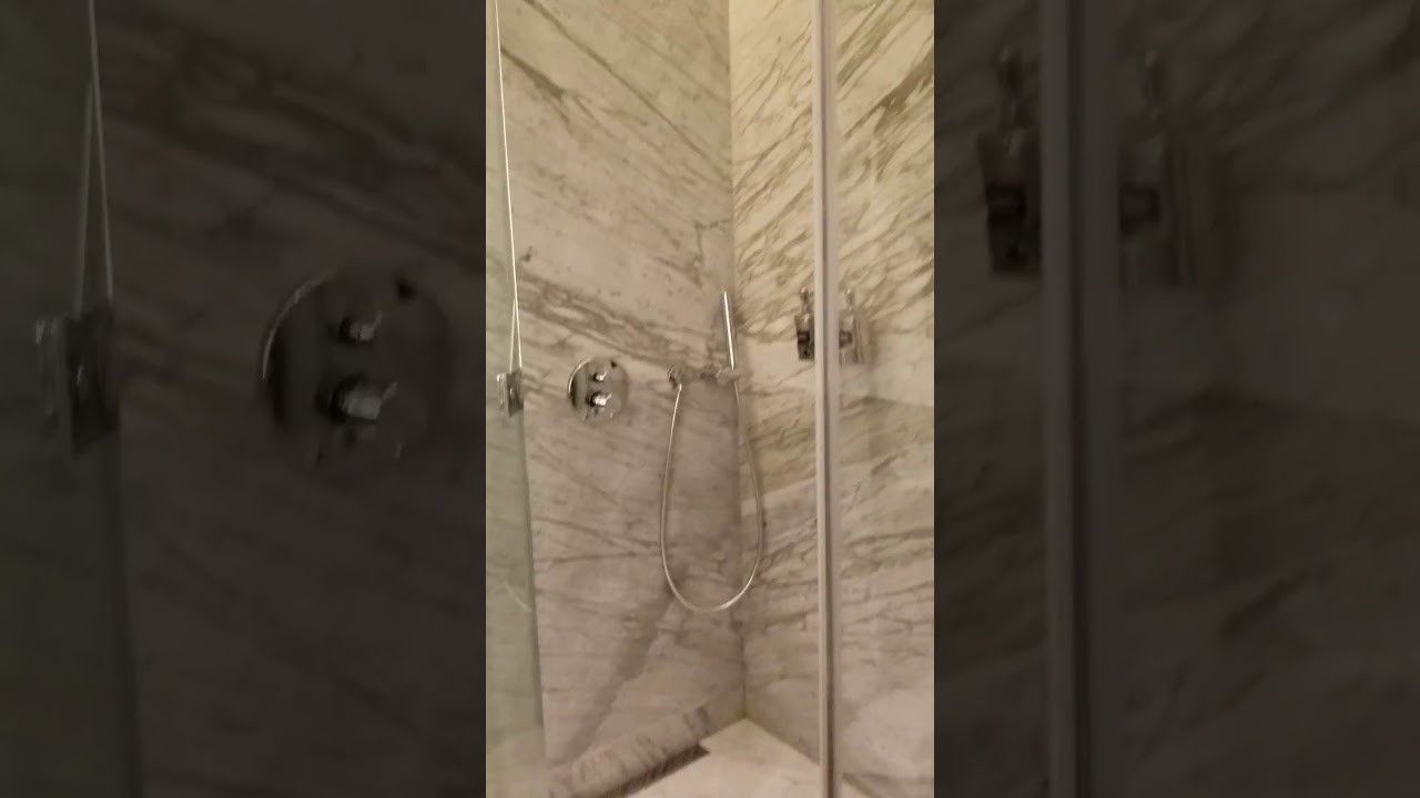 Turkish Airlines IST Lounge Shower - YouTube