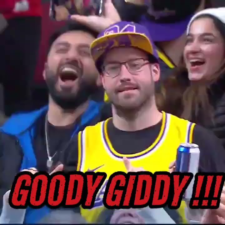 JOSH GIDDEY WAS GOODY ON THIS BUZZER BEATER !!! #nba #bulls - YouTube