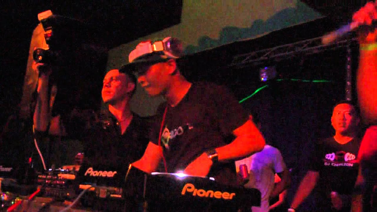 DJ BOO-B @ summerslam 2012 - YouTube