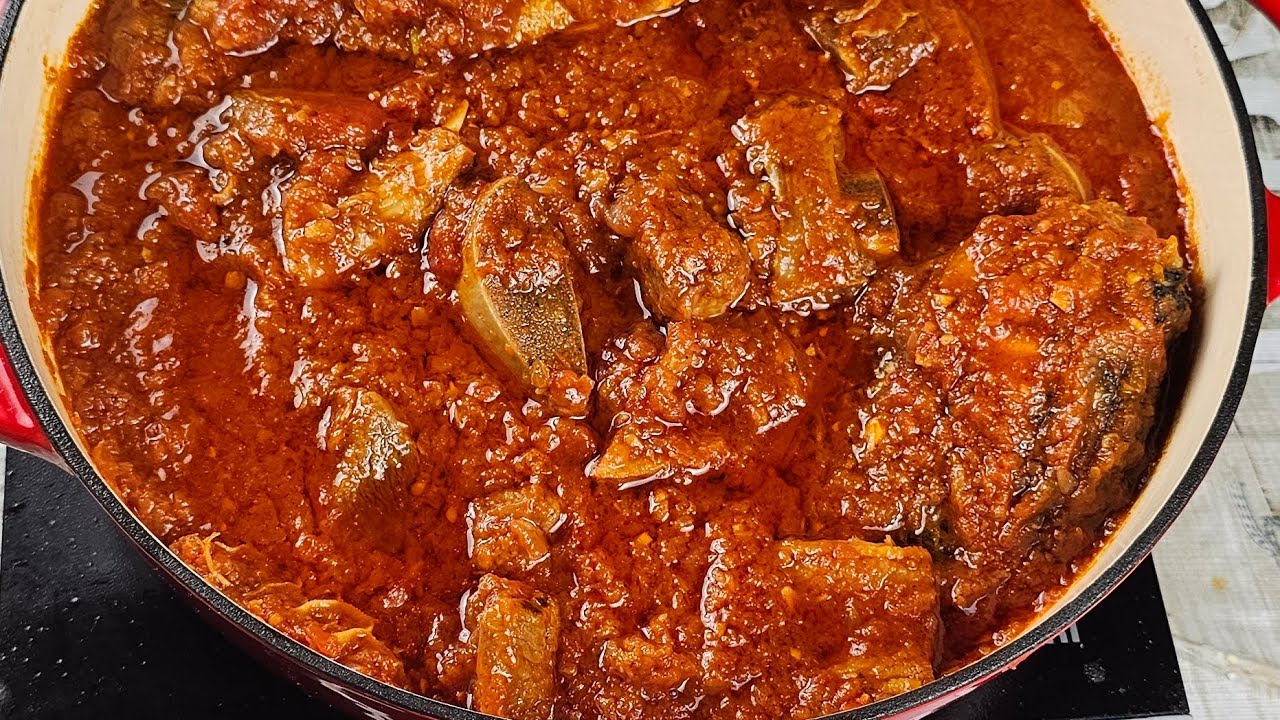Tomatoes sauce without adding water @ SirriyGlobal - YouTube