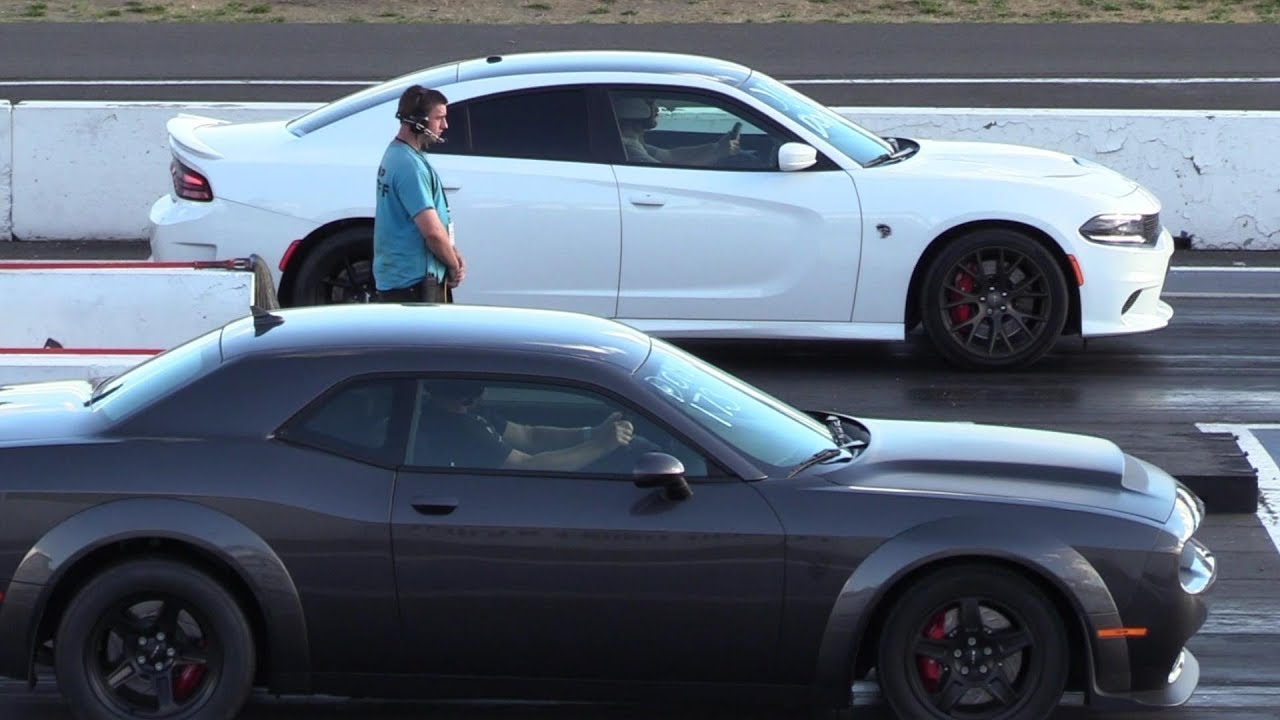 Hellcat battles Demon - drag racing - YouTube