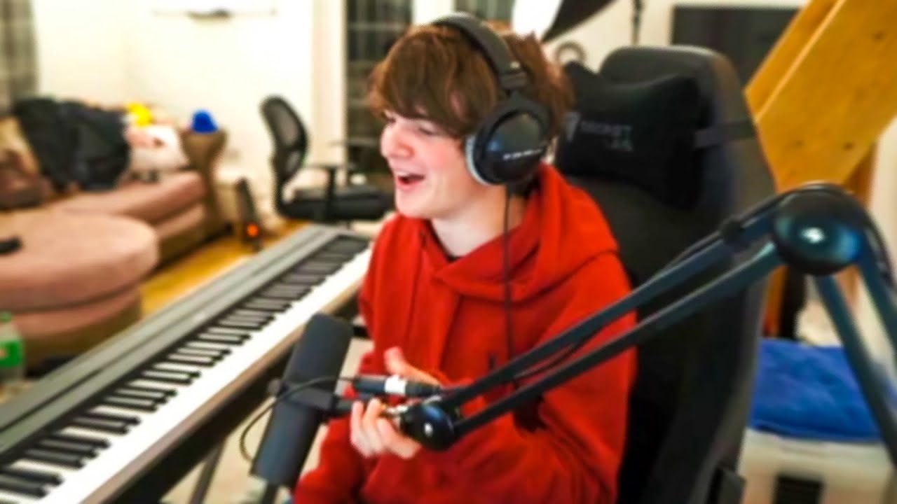 TUBBO SINGS & PLAYS PIANO (TWITCH STREAM) - YouTube