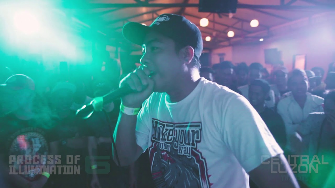 FlipTop - Cnine vs Jdee @POI6 Central Luzon Division Finals - YouTube