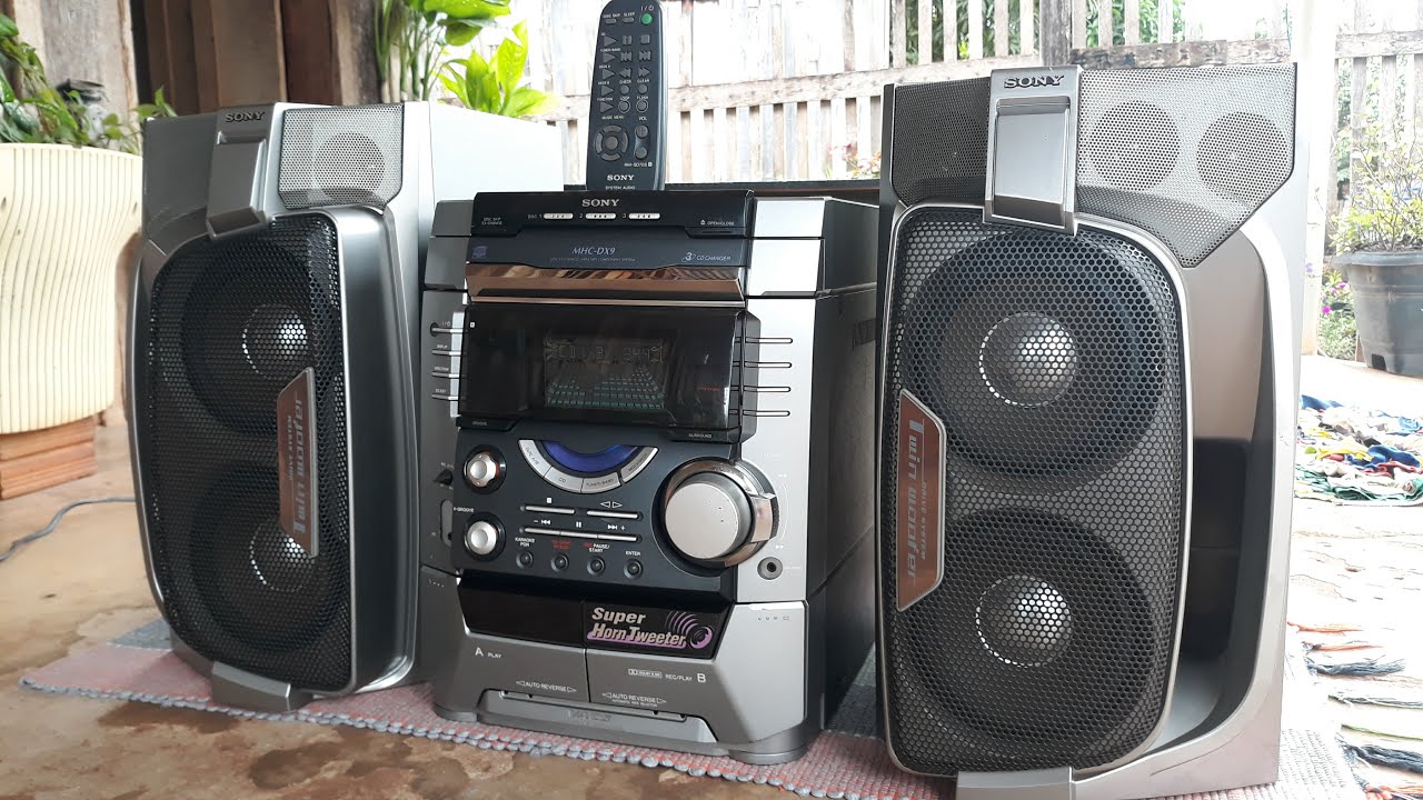 Sony Dx9 espancando as caixas do Grx9900 - YouTube