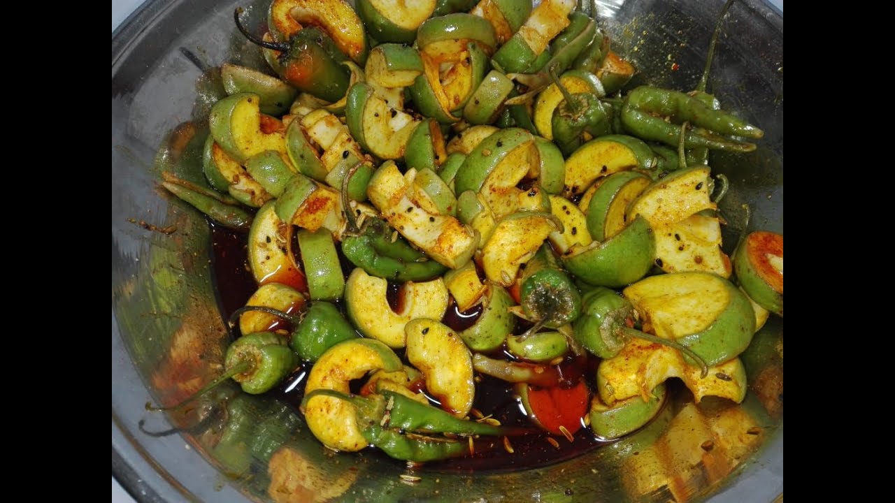 Aam ka Achar Recipe / Pickle Recipe by Pak Food Secrets / Hari Mirch ka ...