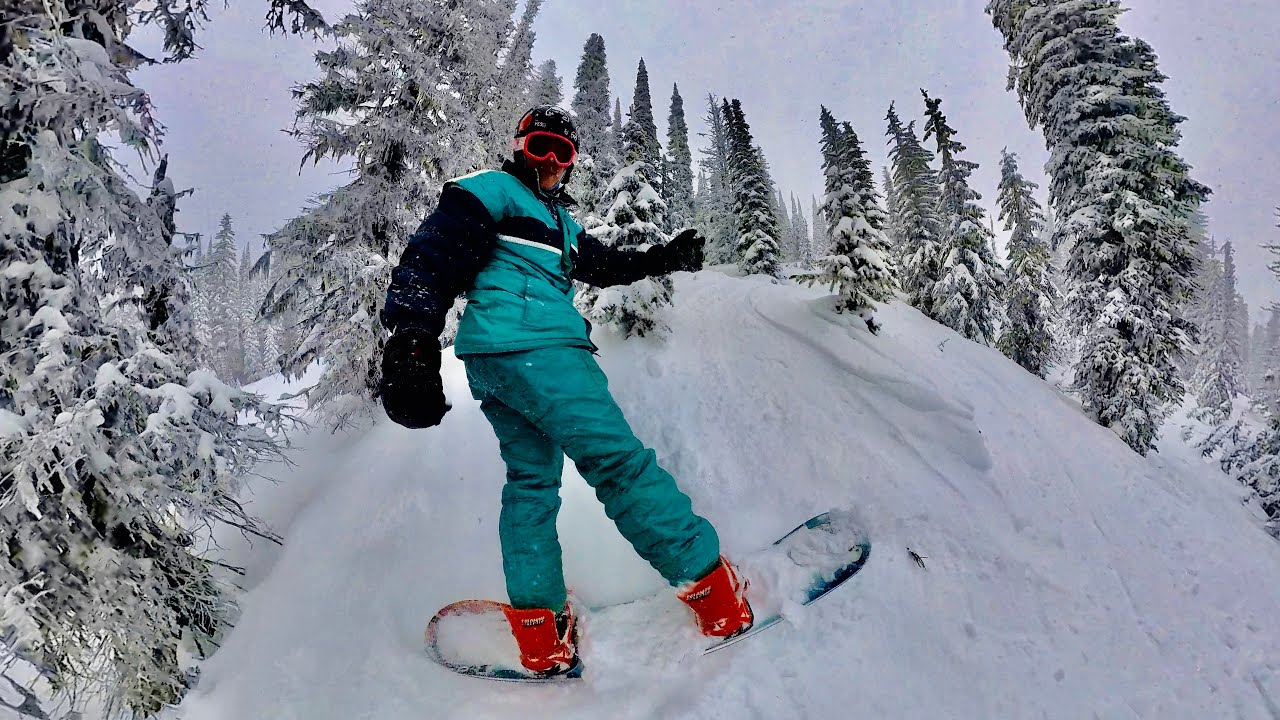 Day 32 of my EPIC Snowboarding Adventure: RED MOUNTAIN Madness! 💥 - YouTube