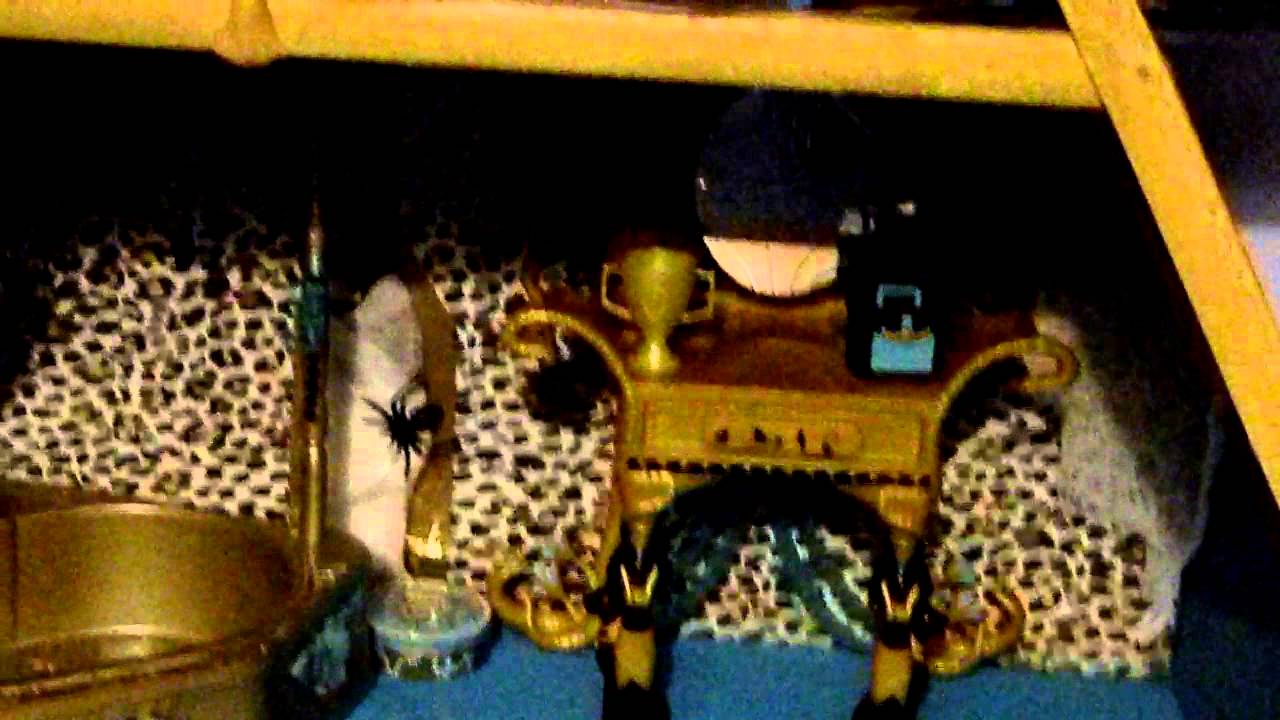 Custom Cleo De Nile Monster High Pyramid House - YouTube
