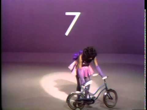 Classic Sesame Street - Marvelous Maria Counts - YouTube