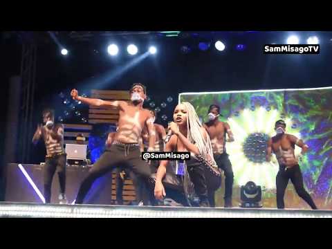 ROSA REE Alivyotinga Kwenye Jukwaa La FIESTA TANGA Na SWAGGA Za KIHINDI