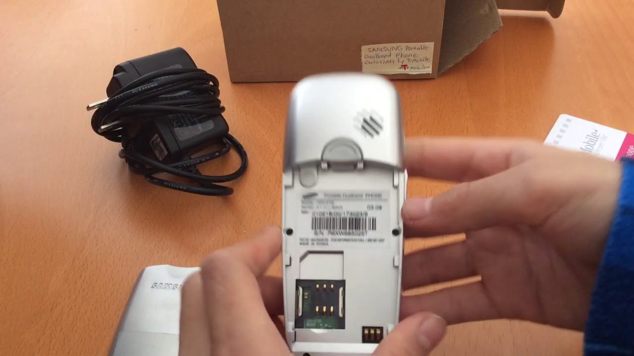 My first phone? Samsung SGH x105i unboxing - YouTube